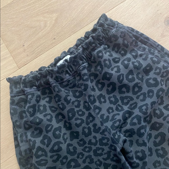 Abercrombie & Fitch | Pants & Jumpsuits | Abercrombie Fitch Leopard ...